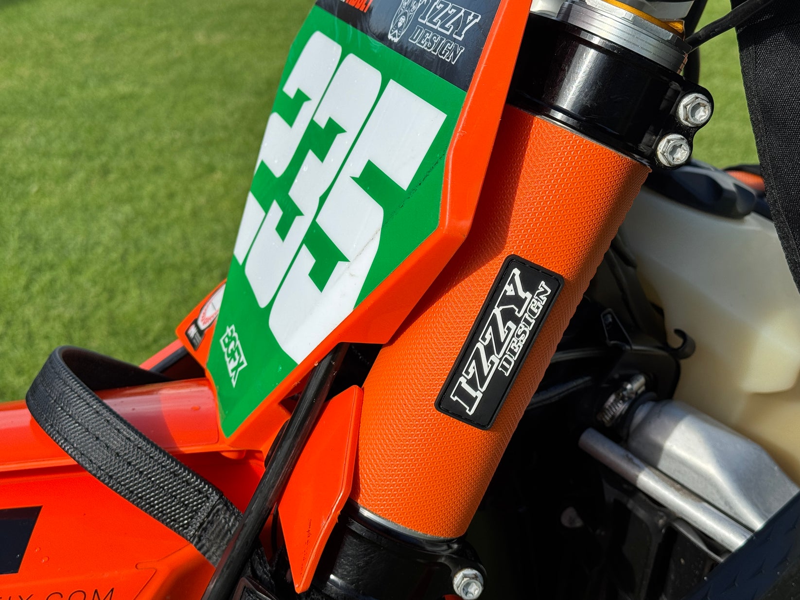 IZZY Upper Fork Protector – Izzy Design